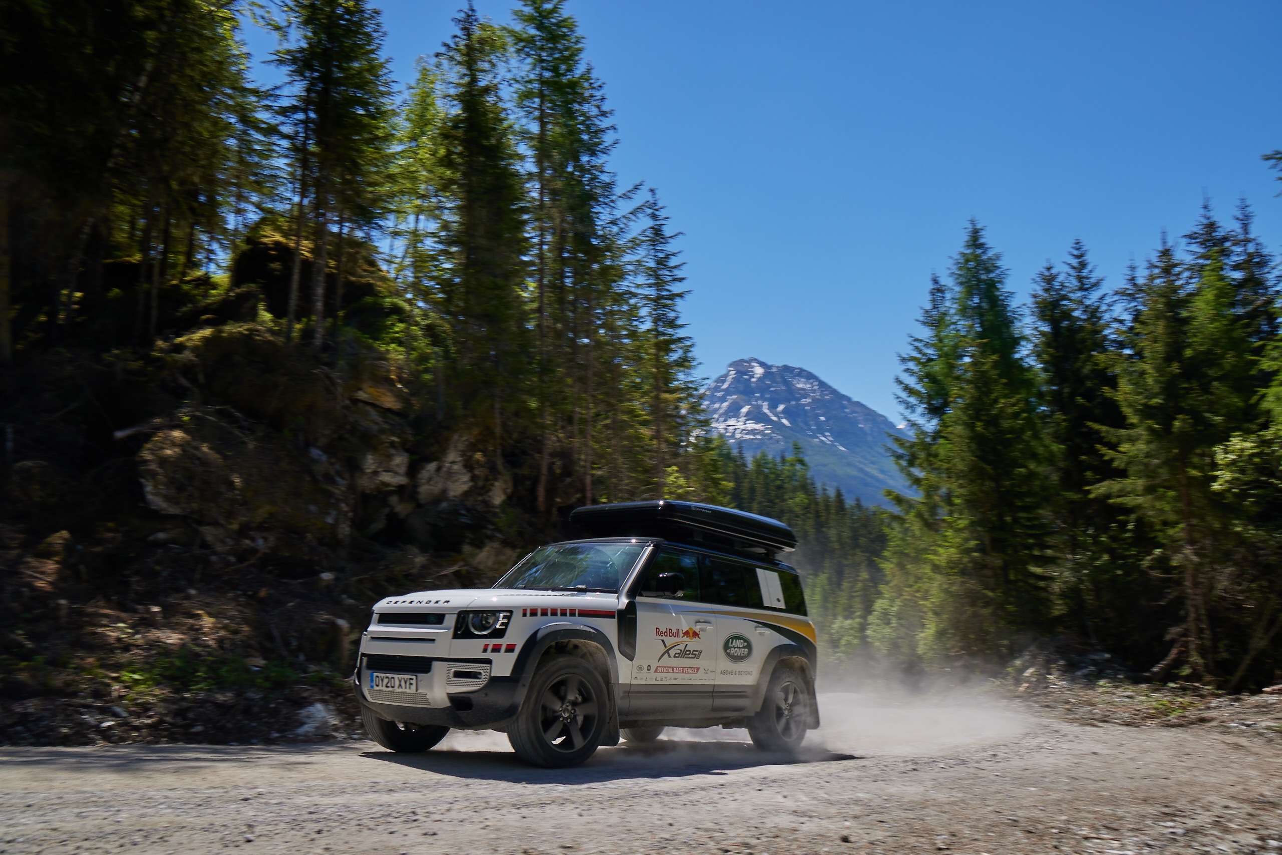 LAND ROVER DEFENDER SUPPORTS THE WORLD’S TOUGHEST ADVENTURE RACE | JLR ...
