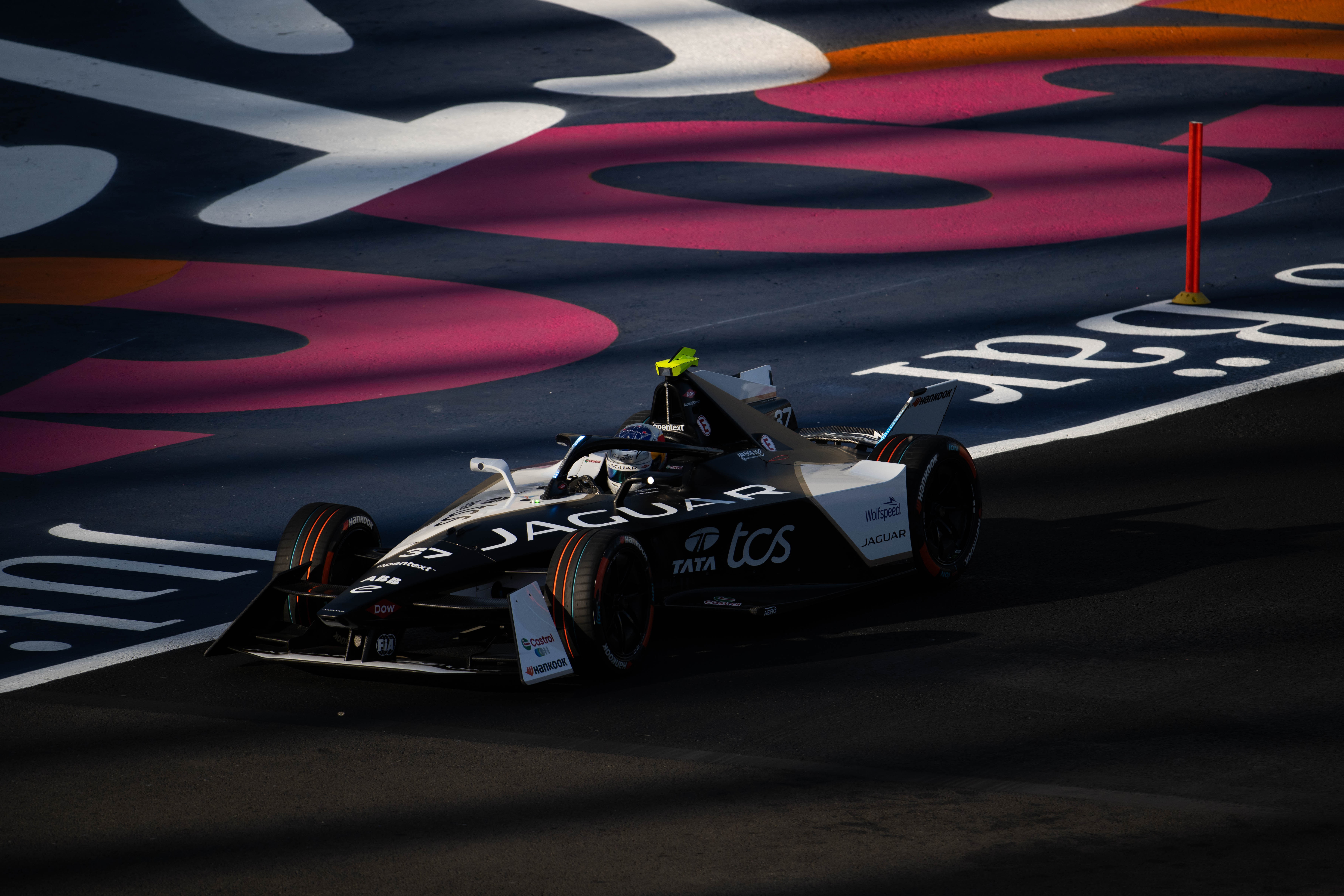 Podium, doppelte Punkte und schnellste Rennrunde für Jaguar TCS Racing ...