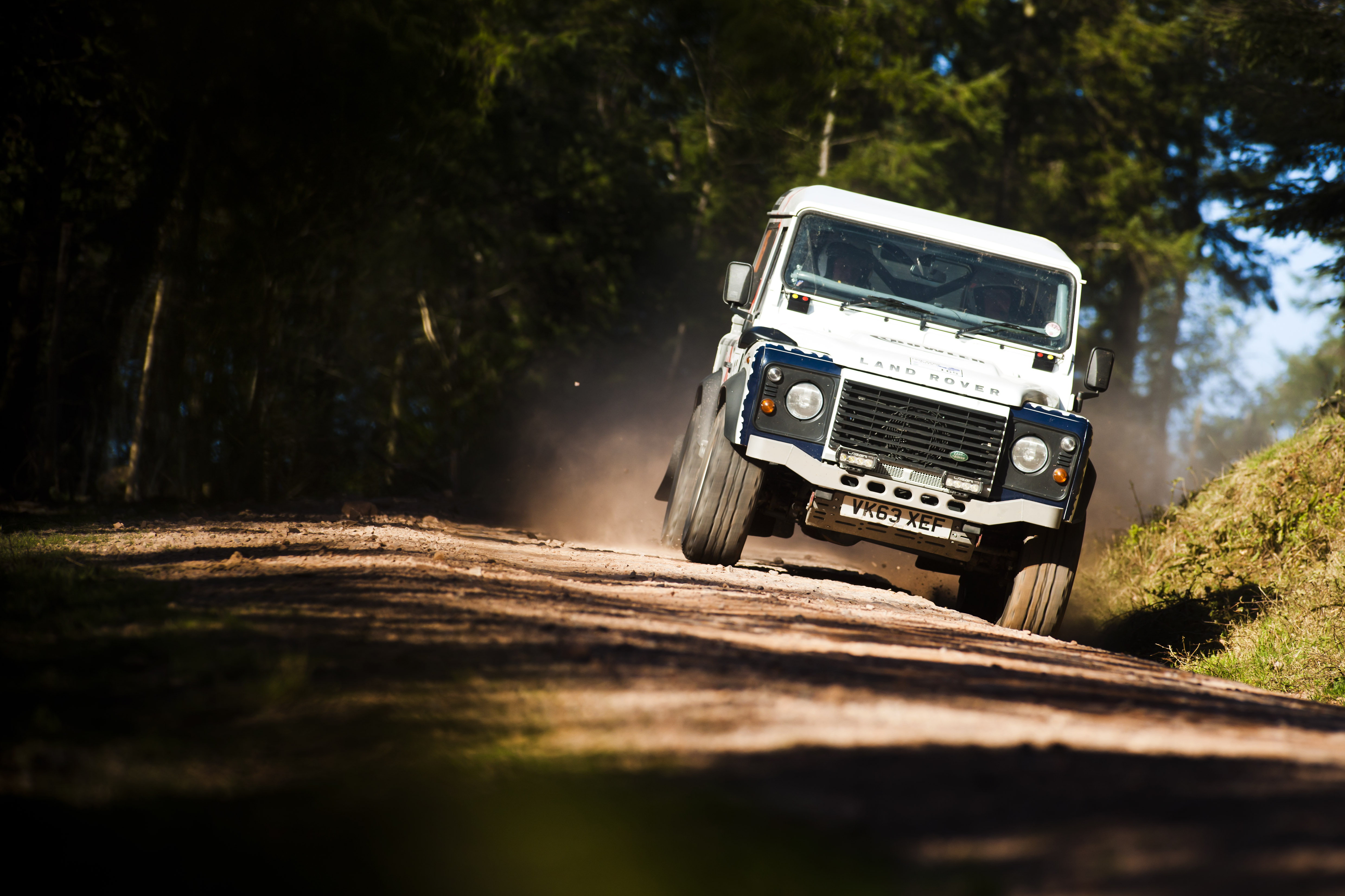 Encouraging Start to 2015 Defender Challenge with Edd Cobley Leading ...