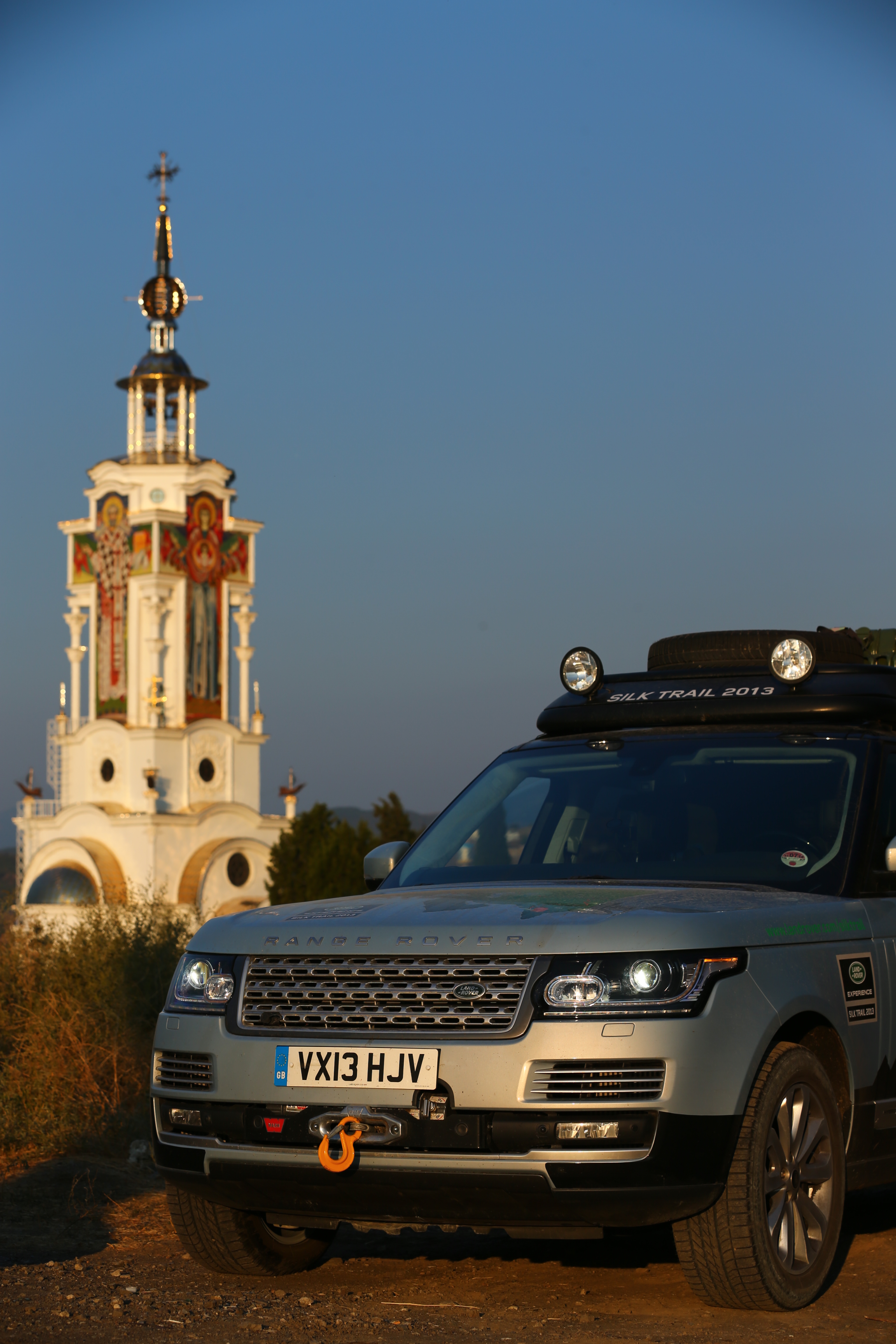 Off-Road Capabilities of Range Rover Hybrids Put To Test As Silk Trail ...