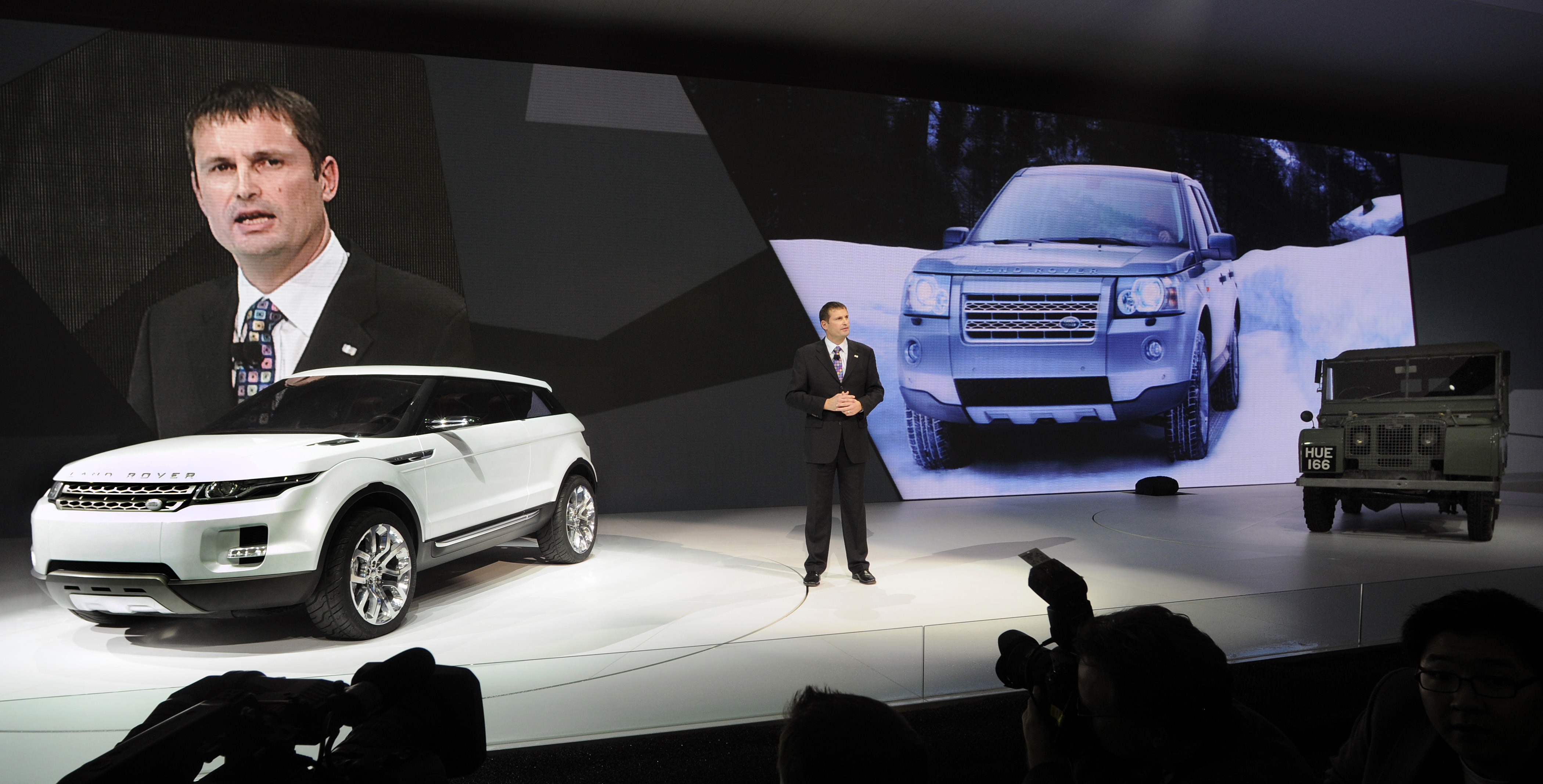 Range Rover LRX Concept | Land Rover Media Newsroom
