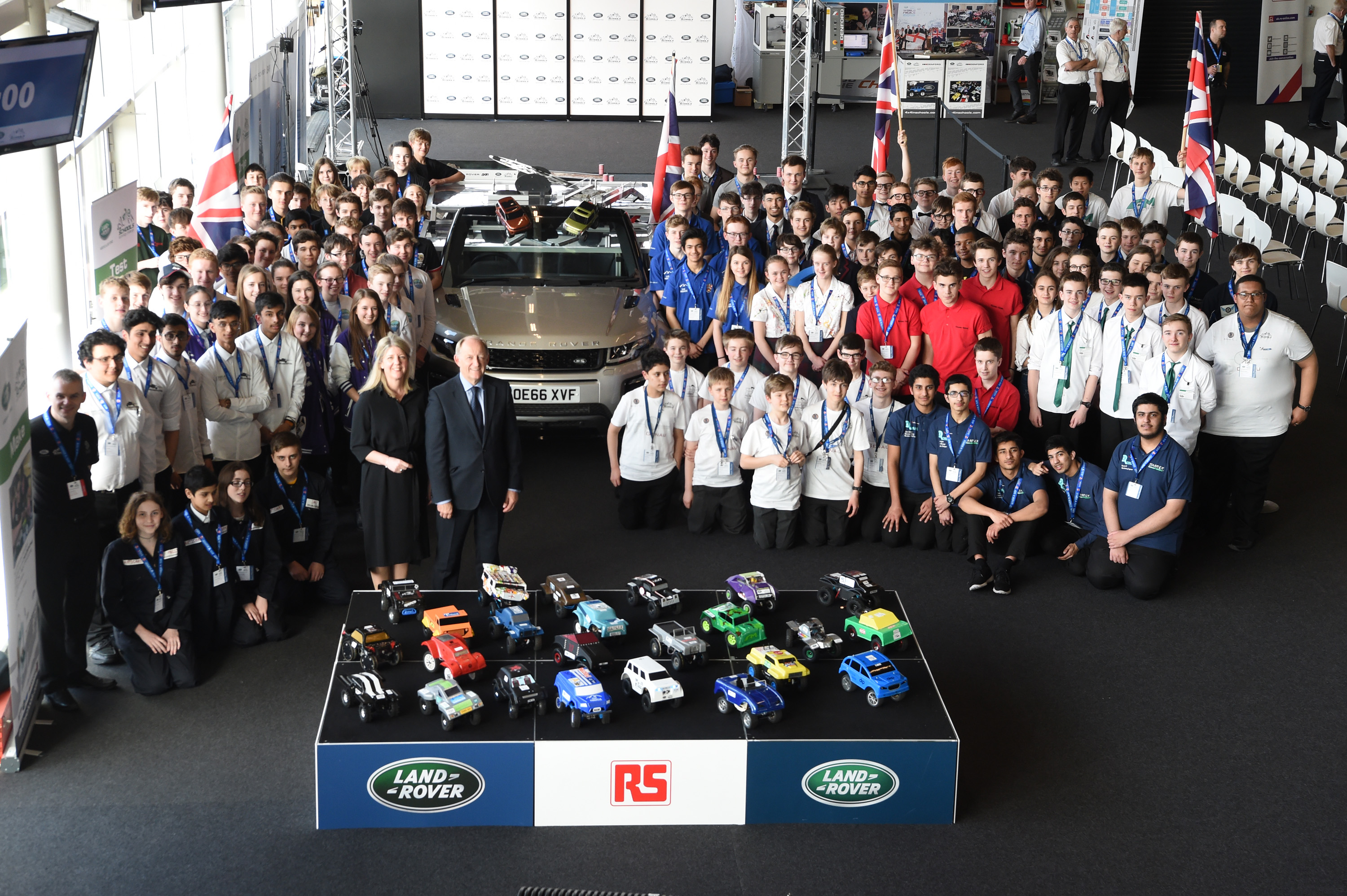 SCHOOL ENGINEERS WIN TOP LAND ROVER PRIZE | Land Rover Media Newsroom