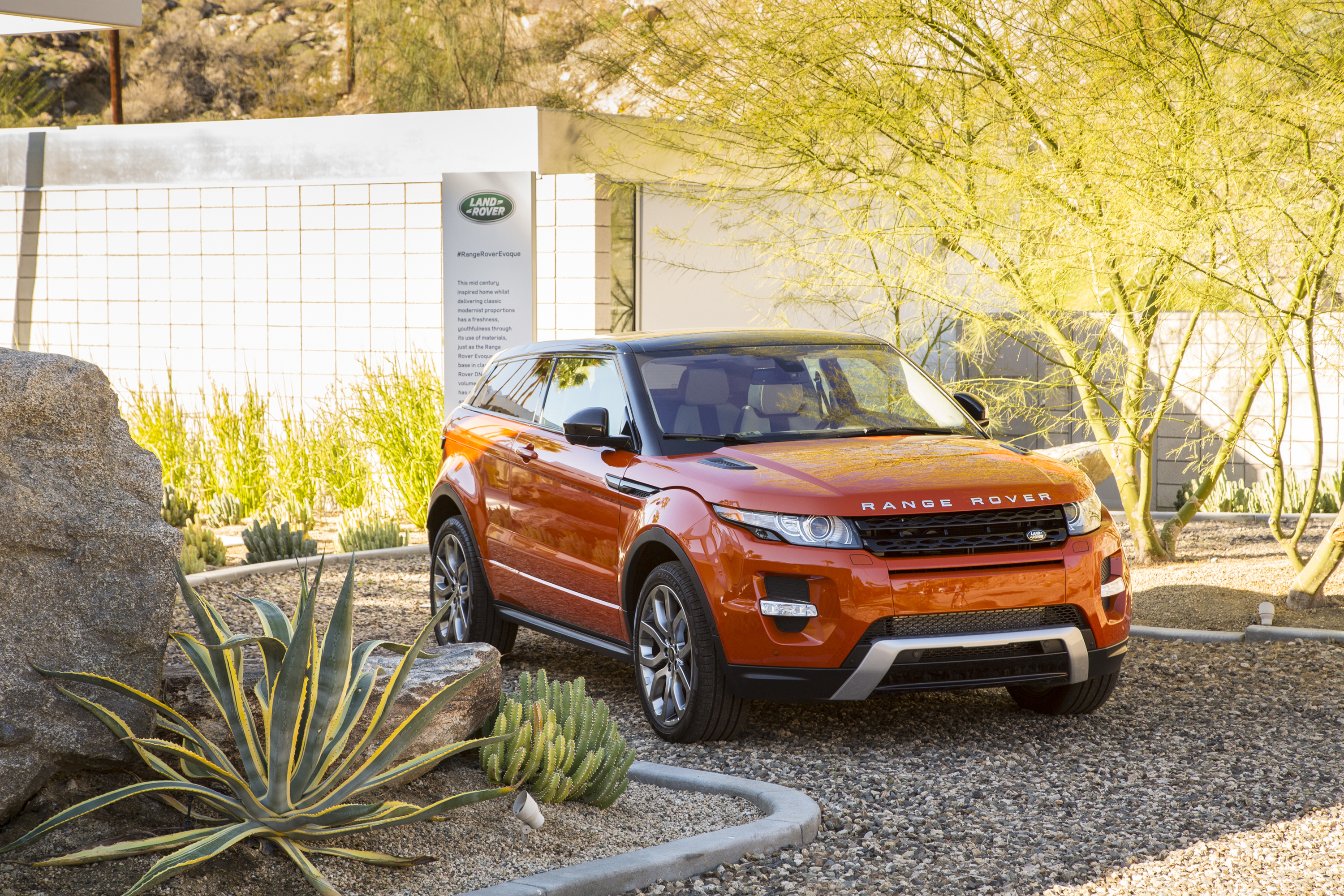 Land Rover Displays for the First Time the Discovery Sport Launch ...