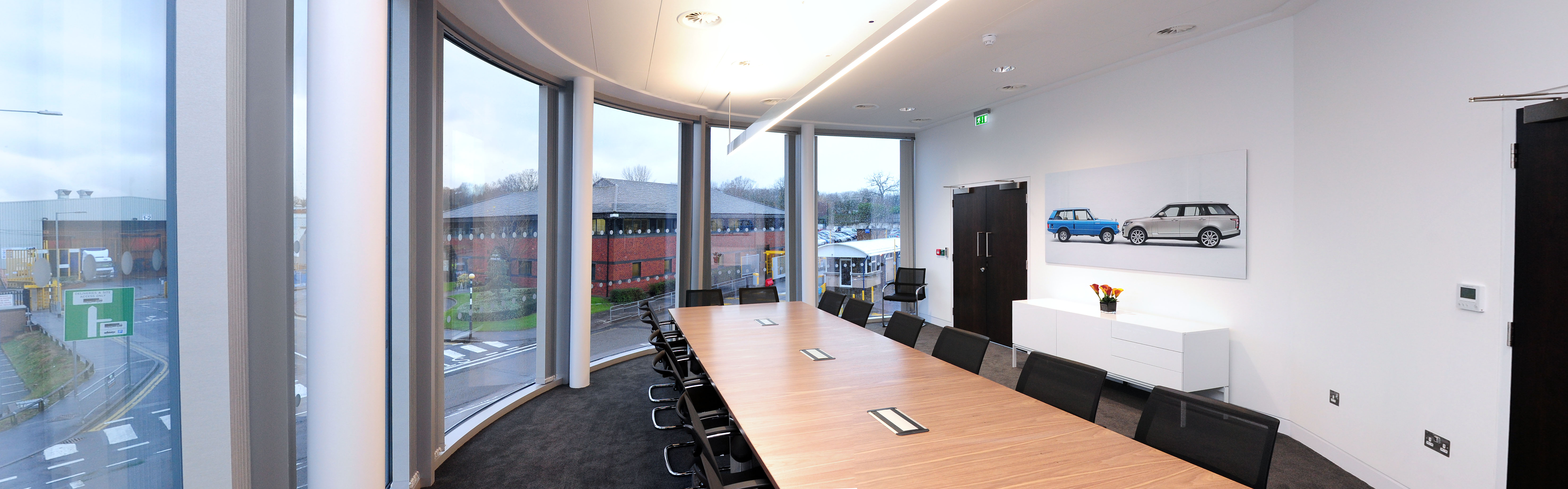 First Customer Handover at Land Rover's New Visitor Centre | Land Rover ...