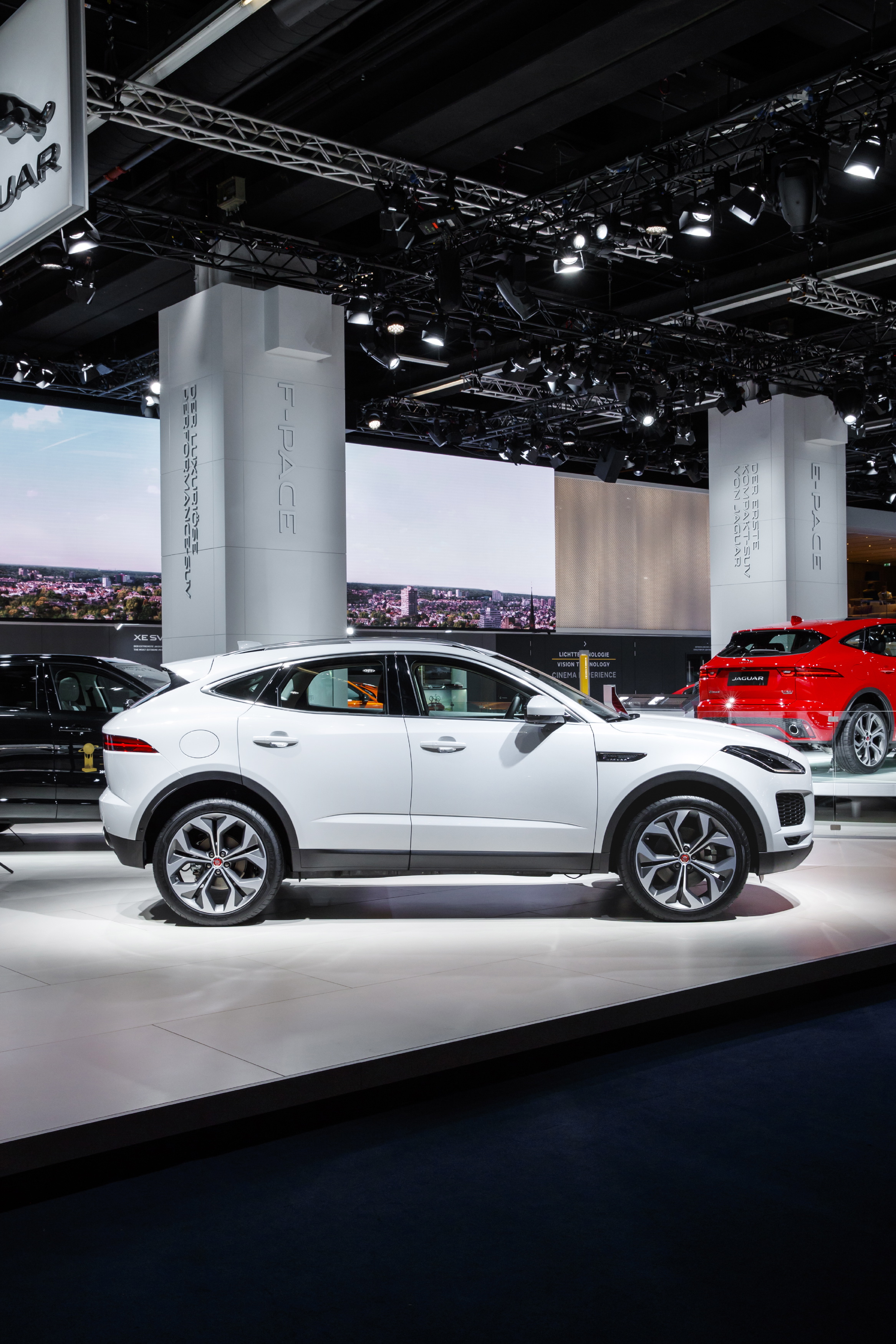 JAGUAR LAND ROVER RACING AHEAD WITH ELECTRIFICATION | Jaguar Homepage ...