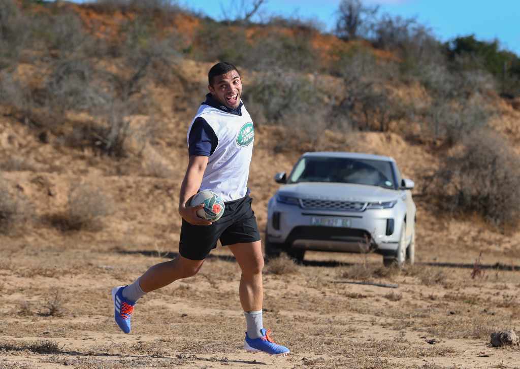 BIG GAME: LAND ROVER SURPRISES RUGBY PLAYING RANGERS TO MARK RUGBY ...
