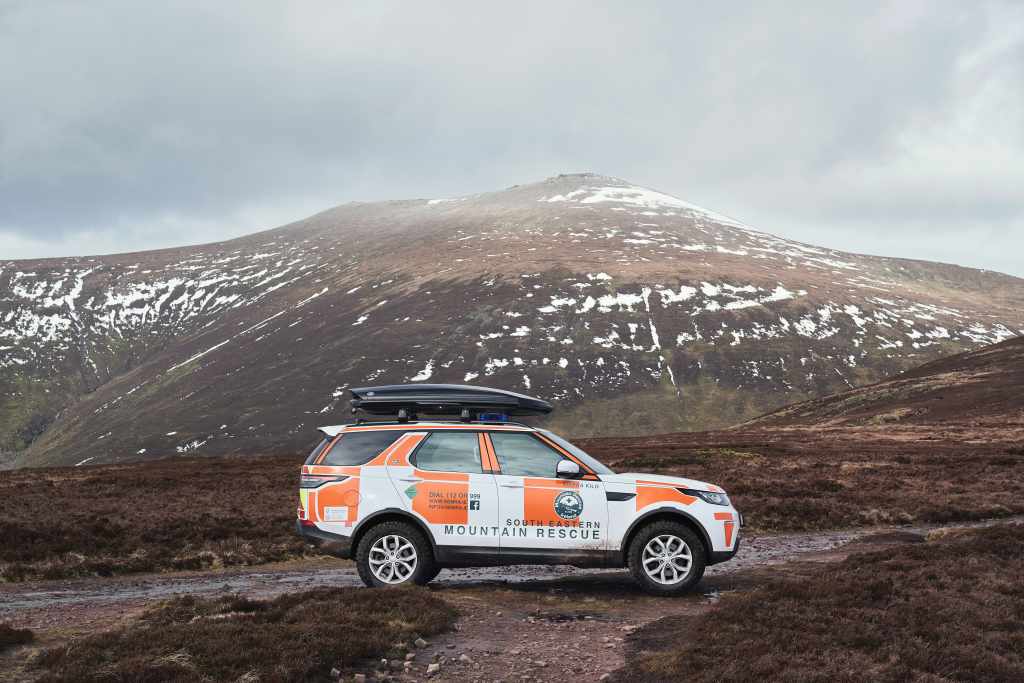 ENGINEERED TO SERVE: LAND ROVER DISCOVERY SUPPORTS LANDMARK RESCUE AS ...