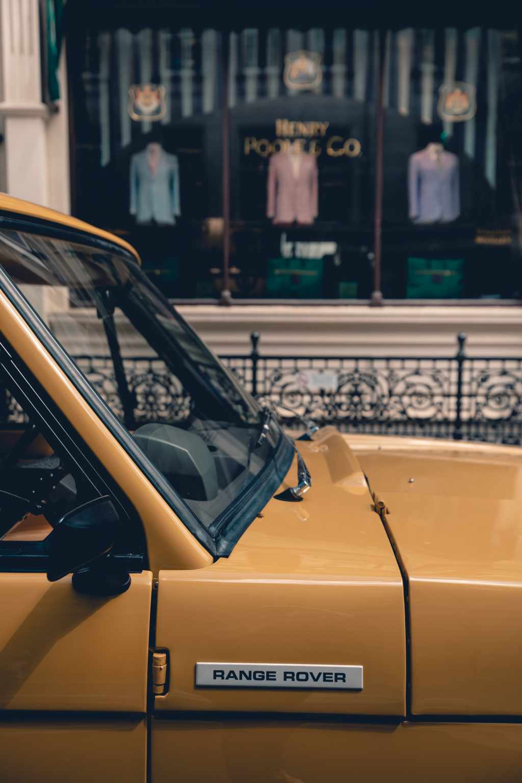 LAND ROVER AND HENRY POOLE CREATE UNIQUE FABRIC TO CELEBRATE 50 YEARS ...