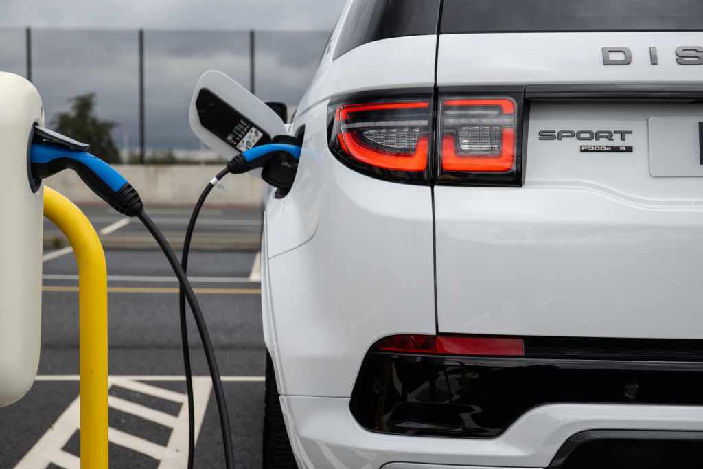 PHEV - DISCOVERY SPORT CHARGING, DRIVING, DETAIL | Land Rover Media ...