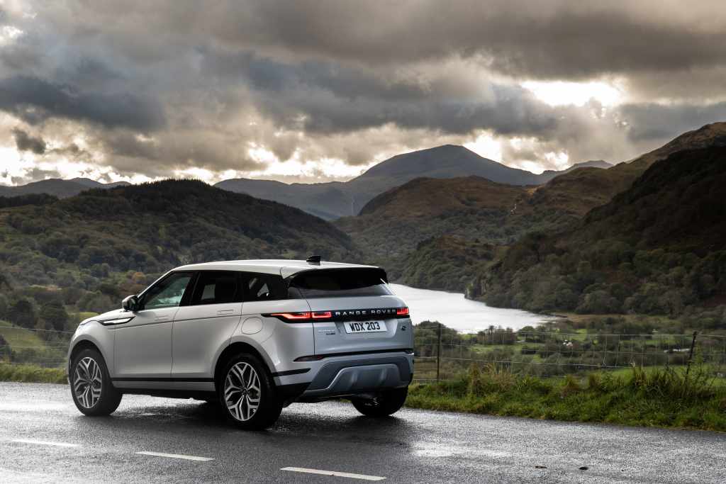 PHEV – EVOQUE CHARGING AND DETAIL | Land Rover Media Newsroom