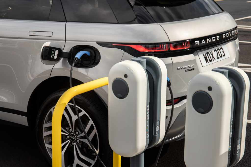 PHEV – EVOQUE CHARGING AND DETAIL | Land Rover Media Newsroom
