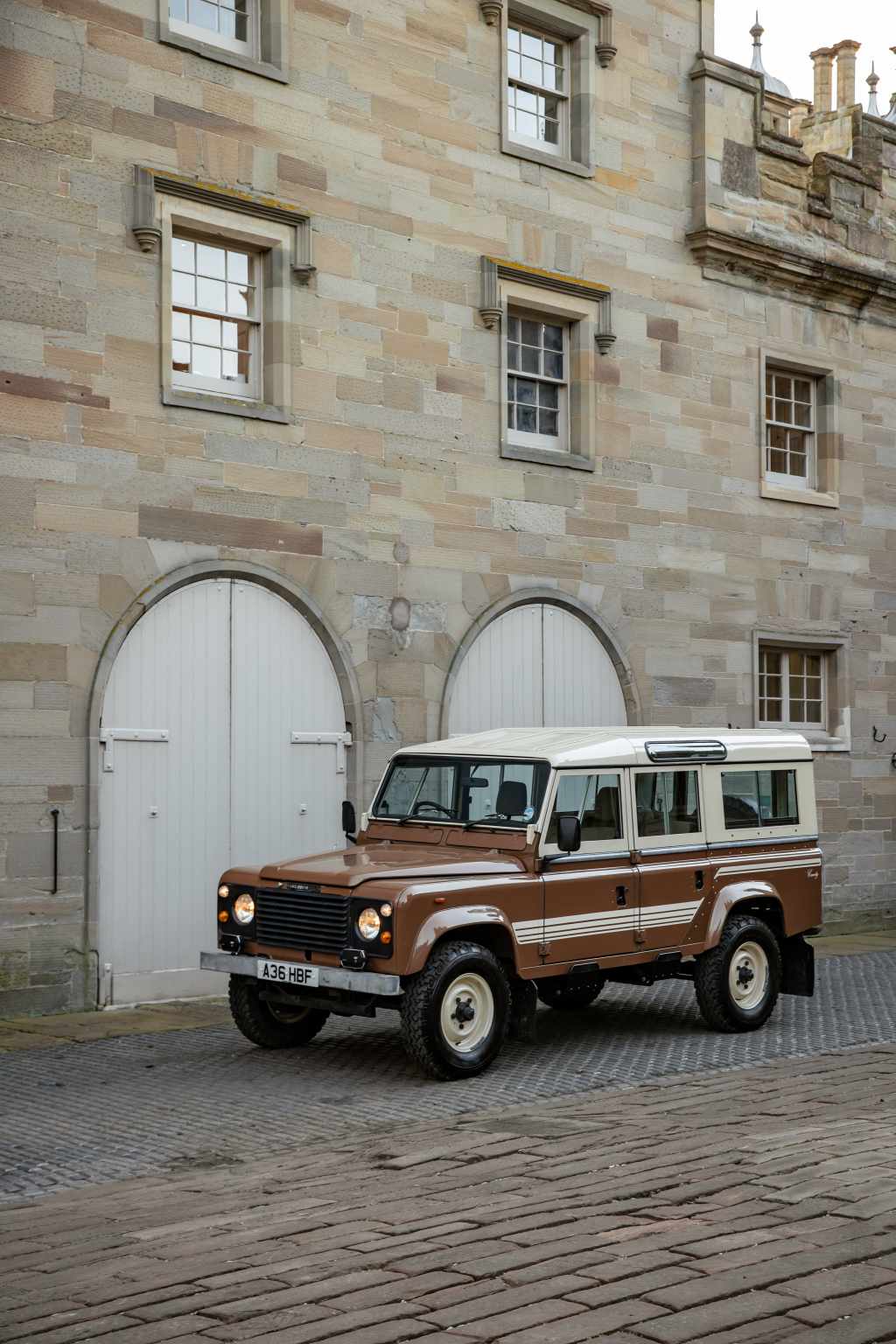 THE POWER OF CHOICE: POTENT NEW DEFENDER V8 AND EXCLUSIVE SPECIAL ...