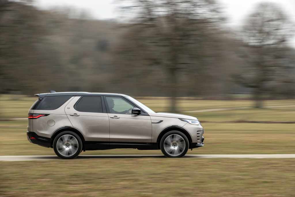 2021 Discovery R-Dynamic S - Static, Detail and Interior | Land Rover ...