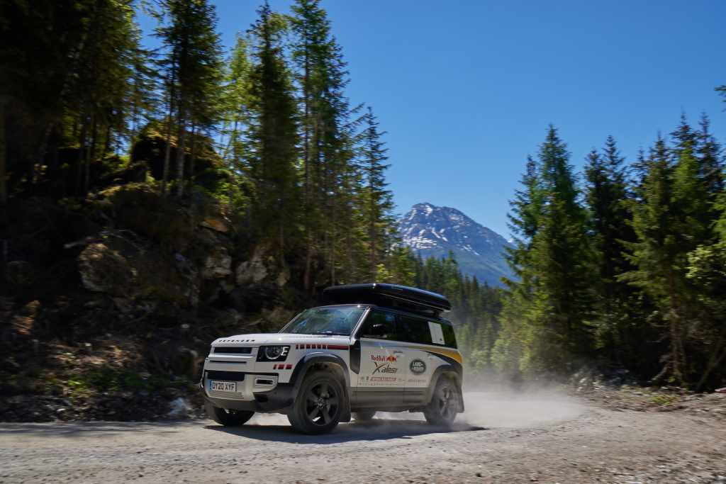 LAND ROVER DEFENDER SUPPORTS THE WORLD’S TOUGHEST ADVENTURE RACE | JLR ...