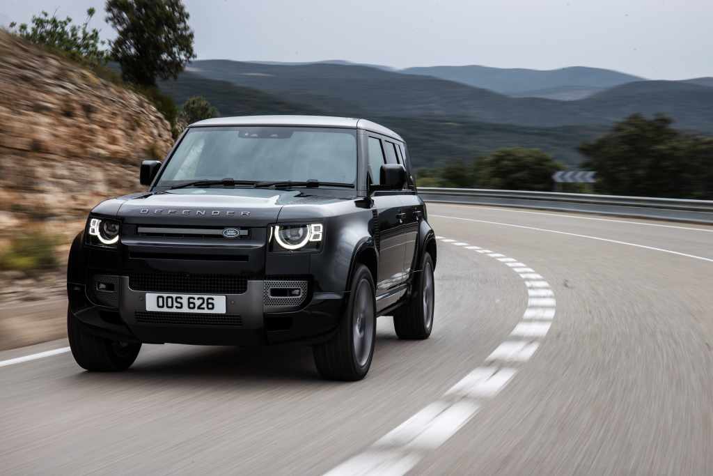 DEFENDER 110 V8 - DRIVING IMAGES | Land Rover Media Newsroom