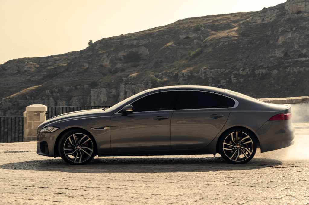 JAGUAR XF MAKES ITS 007 DEBUT IN NO TIME TO DIE | Jaguar Media Newsroom