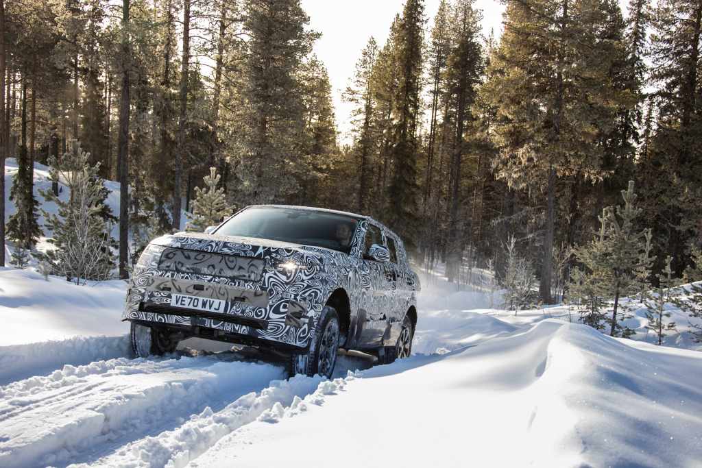 NEW RANGE ROVER SPORT REVEALED WITH EPIC SPILLWAY CLIMB | Land Rover ...