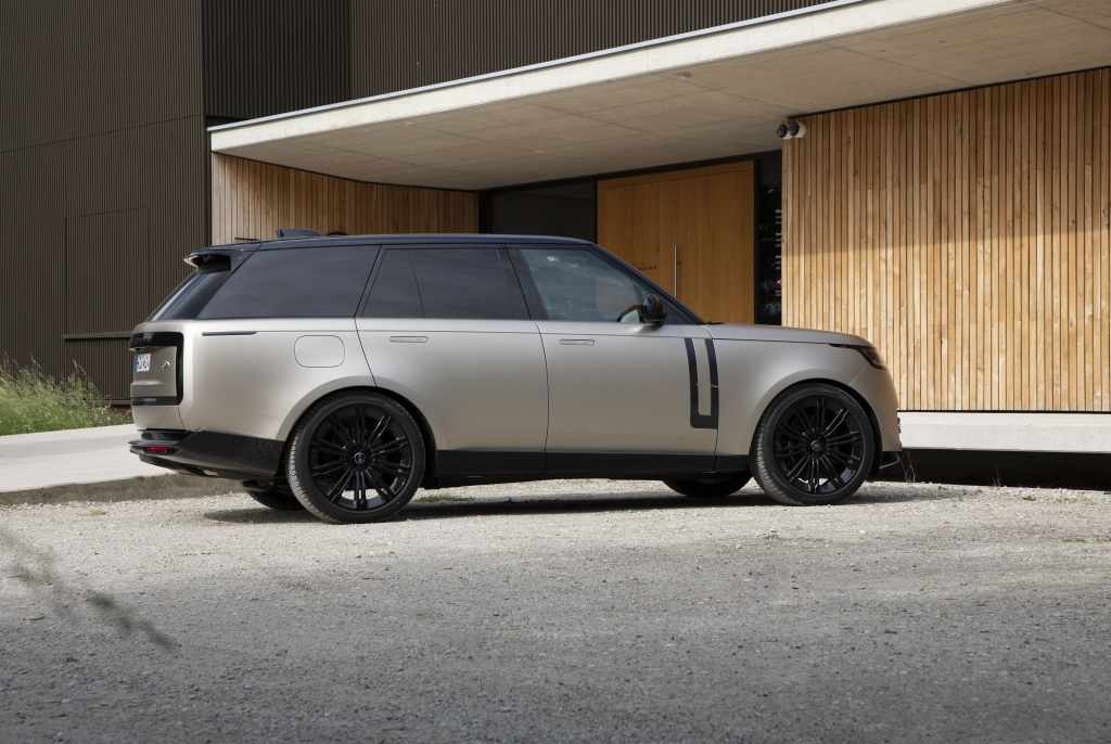 Der neue Range Rover - Sunset Gold/First Edition P530 | Land Rover ...