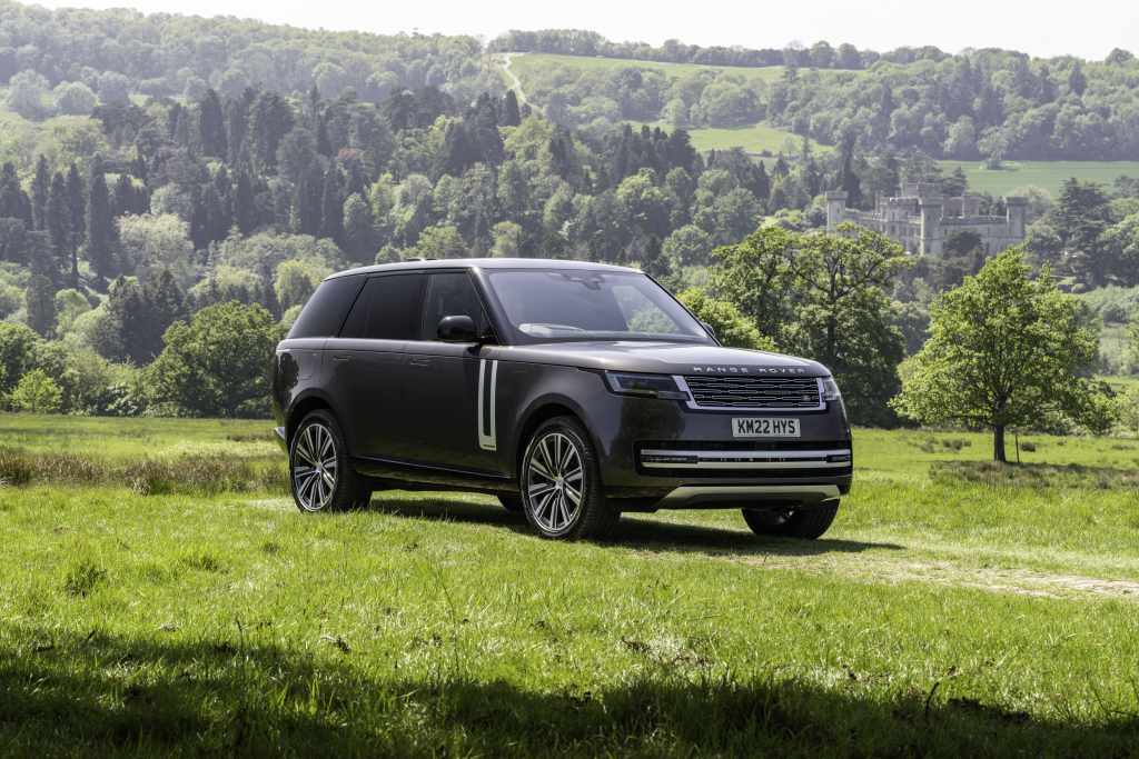 New Range Rover - Charente Grey | Land Rover Media Newsroom