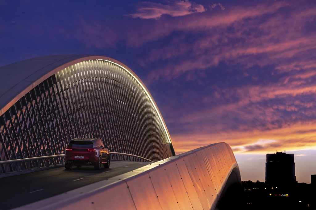 RANGE ROVER SPORT FIRST EDITION P530 | Land Rover Media Newsroom