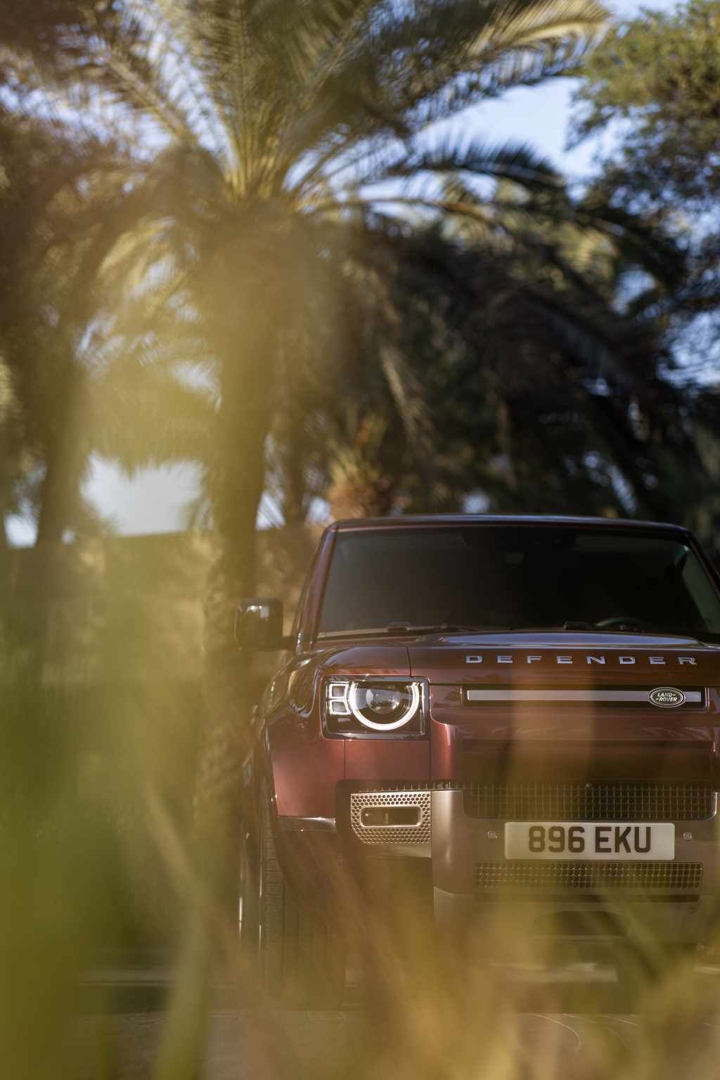 DEFENDER 130 SE P400 - SEDONA RED - LOCATION | Land Rover Media Newsroom
