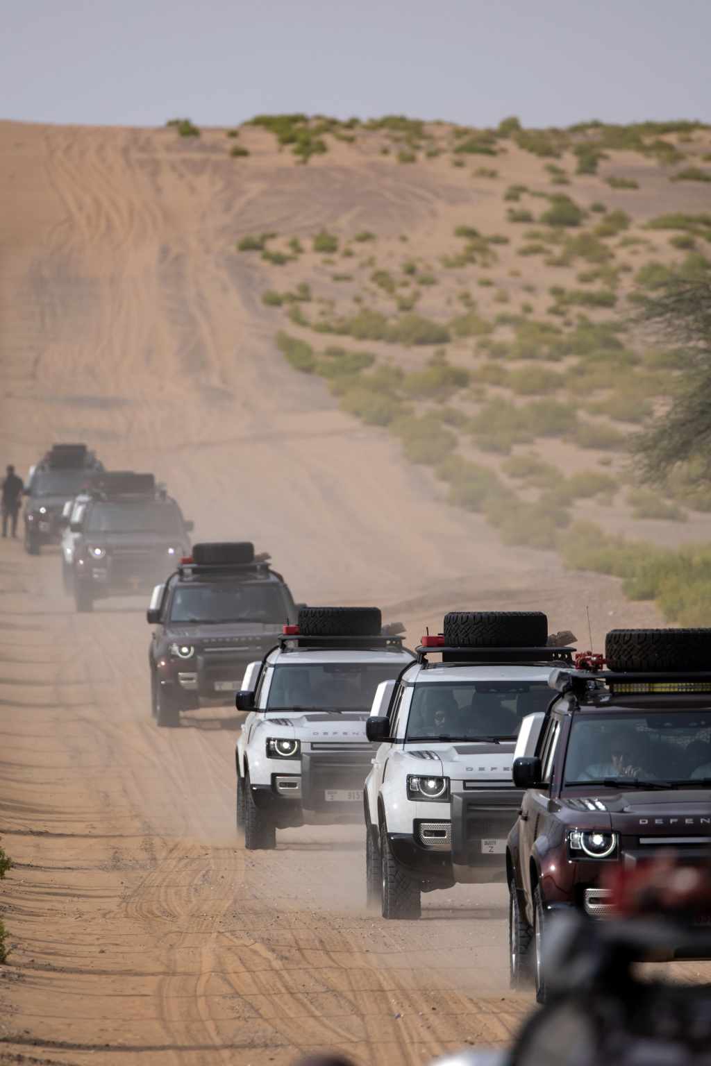 DEFENDER 130 SE P400 - DRIVE EVENT DUBAI | Land Rover Media Newsroom