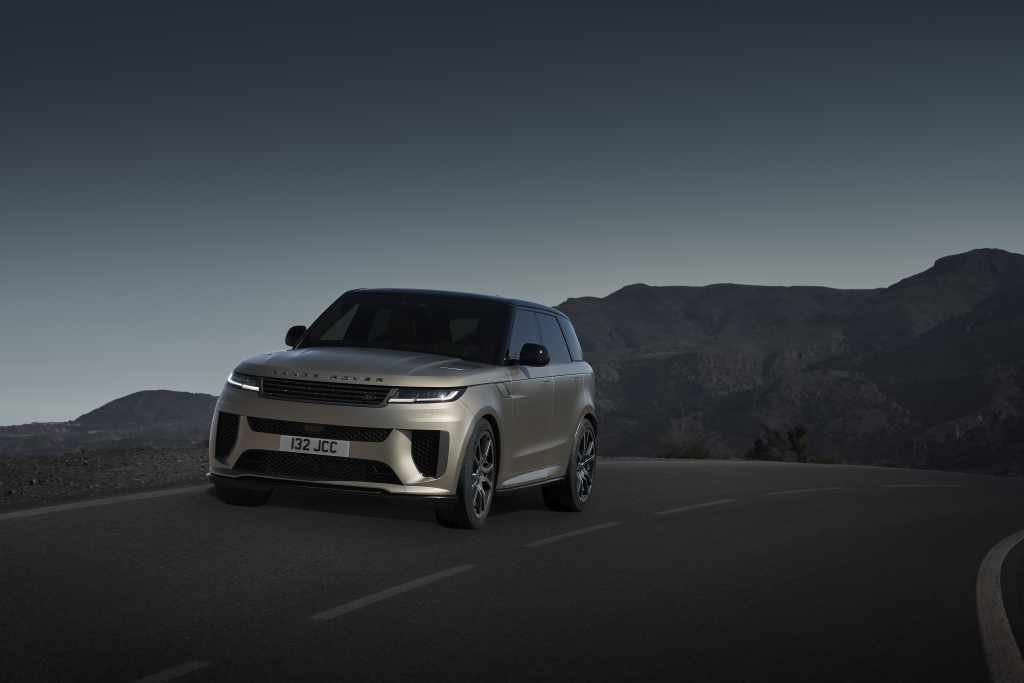 NEW RANGE ROVER SPORT SV: MODERN LUXURY PERFORMANCE FLAGSHIP | Land ...