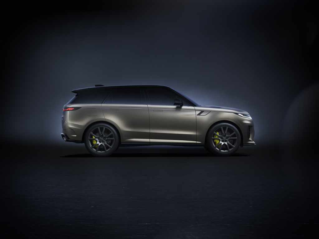 NEW RANGE ROVER SPORT SV: MODERN LUXURY PERFORMANCE FLAGSHIP | Land ...