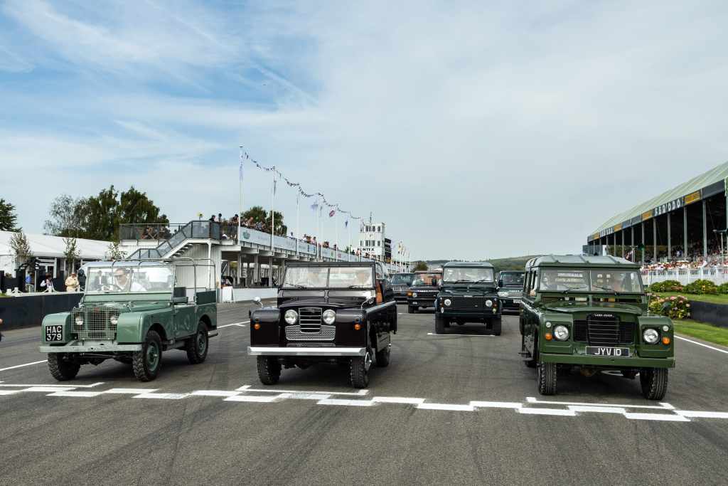 JLR HONOURS QUEEN ELIZABETH II WITH UNIQUE GOODWOOD REVIVAL PARADE ...