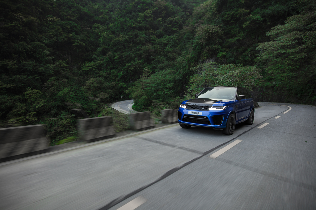 SUPERCAR BEATER: RANGE ROVER SPORT SVR SETS TIANMEN ROAD RECORD | Land ...