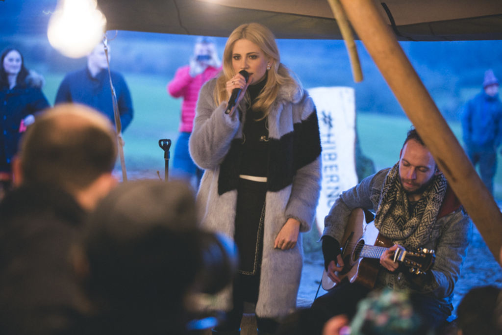 Land Rover Celebrates Hibernot With Great British Winter BBQ | Land ...