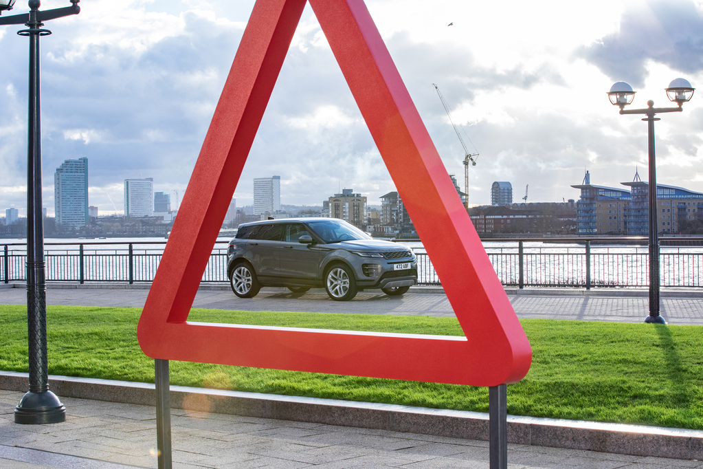 NEW RANGE ROVER EVOQUE RECREATES ICONIC ROAD SIGNS TO SHOWCASE ALL ...