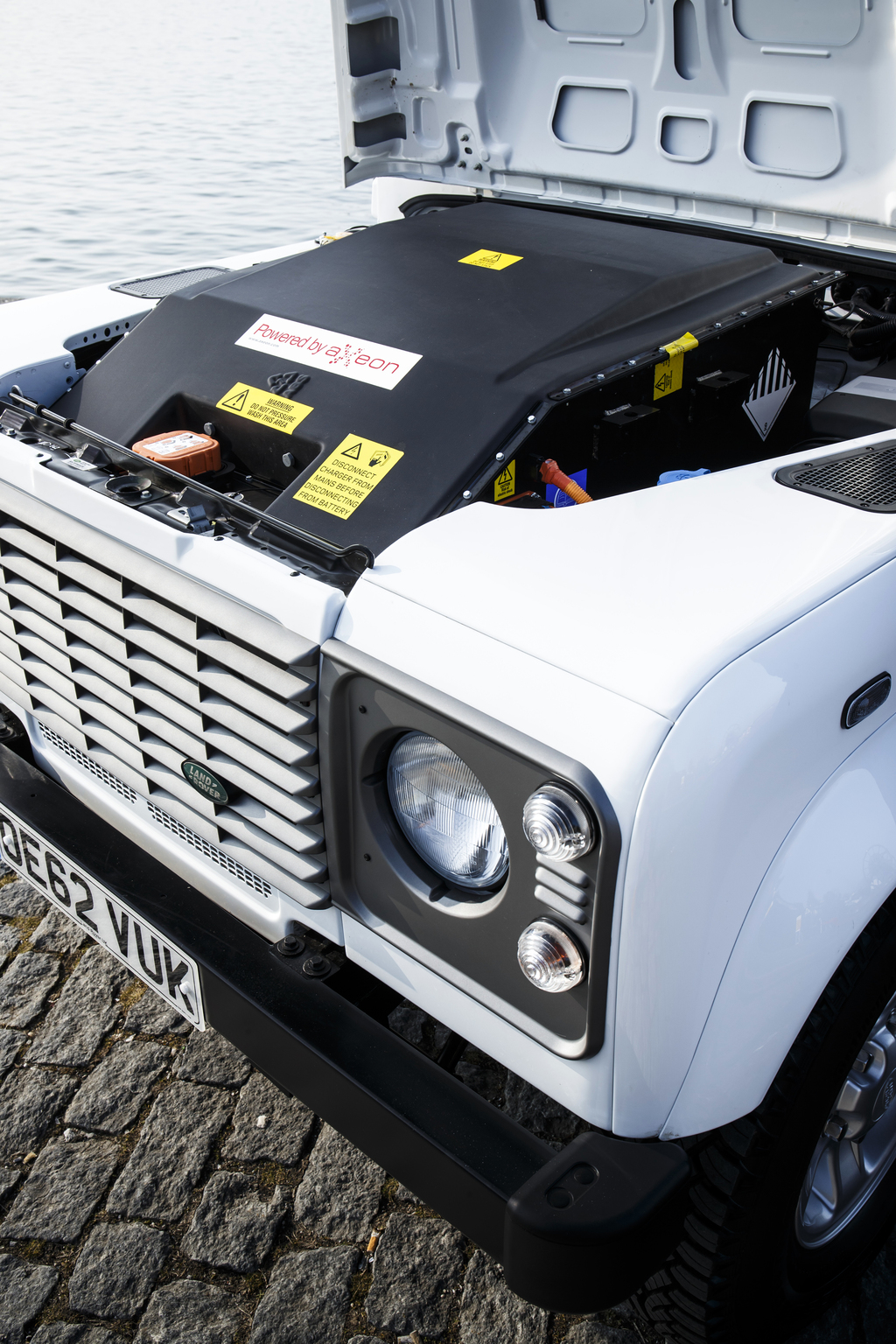 Land Rover Unveils New Electric Defender Research Vehicle | Land Rover ...