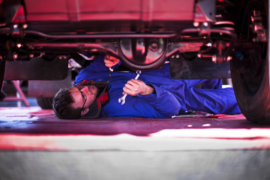 Encouraging Start to 2015 Defender Challenge with Edd Cobley Leading ...