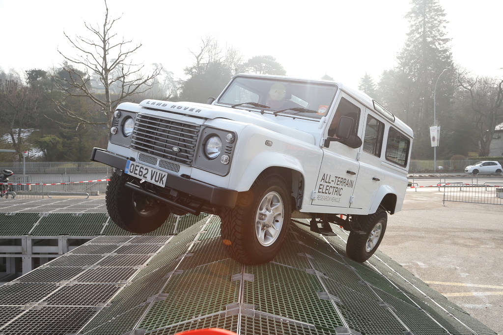 Land Rover Unveils New Electric Defender Research Vehicle | Land Rover ...