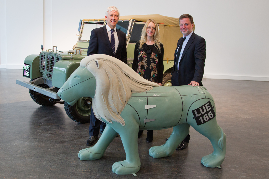 Land Rover Lion Luey Roars into Safari Northampton | Land Rover Media ...