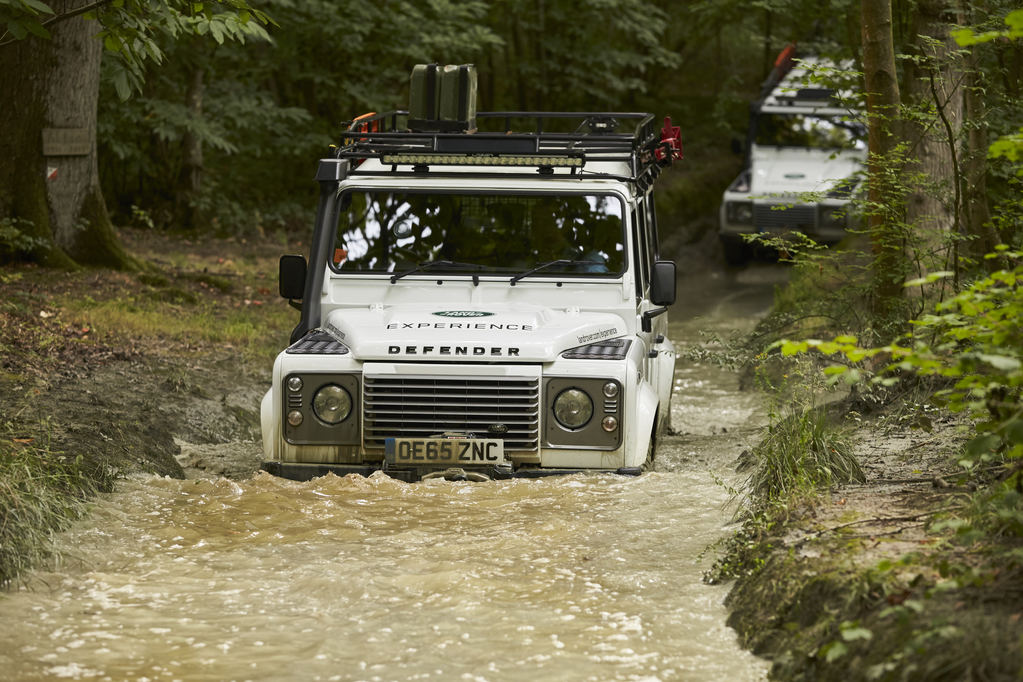 TASTE ADVENTURE WITH LAND ROVER’S NEW ‘EASTNOR EXPLORER’ EXPEDITIONS ...