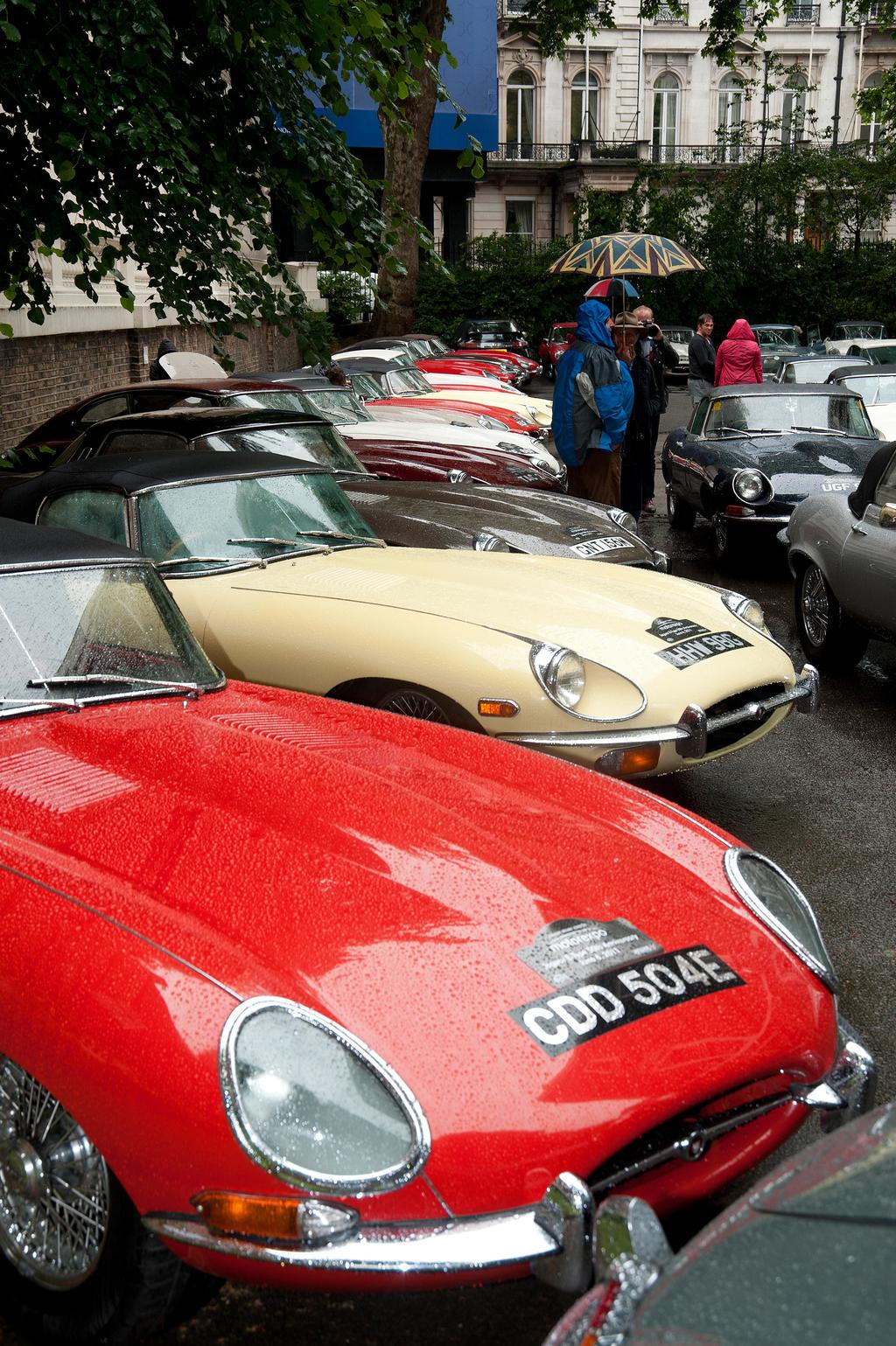 Convoy Of 50 E-TYPES Crosses London To Mark E-TYPE Anniversary | Jaguar ...