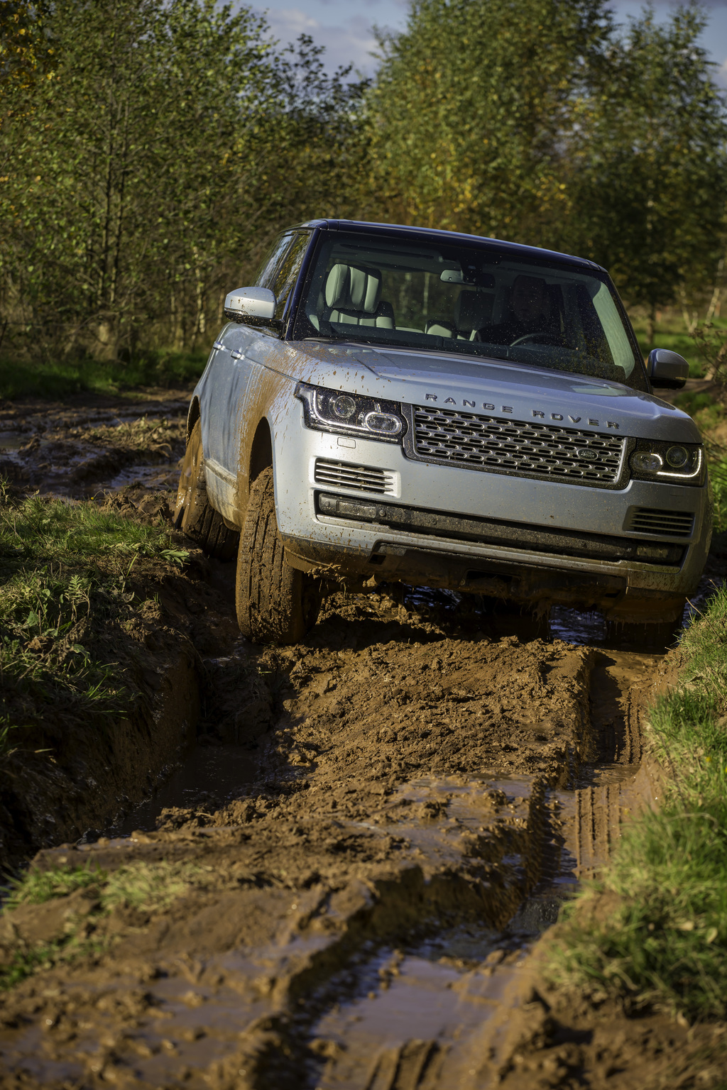 Land Rover Geländeassistenten: Autopilot für anspruchsvolle Strecken ...