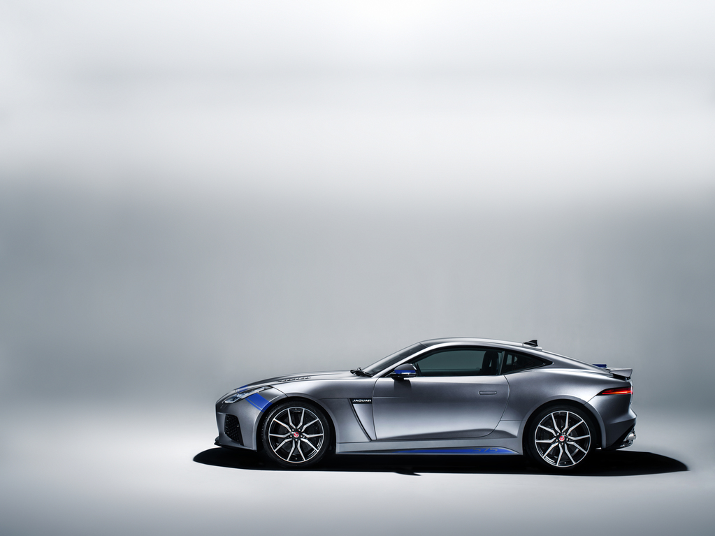 NEW GRAPHIC PACK ADDS VISUAL MUSCLE TO 575PS JAGUAR F-TYPE SVR SUPERCAR ...