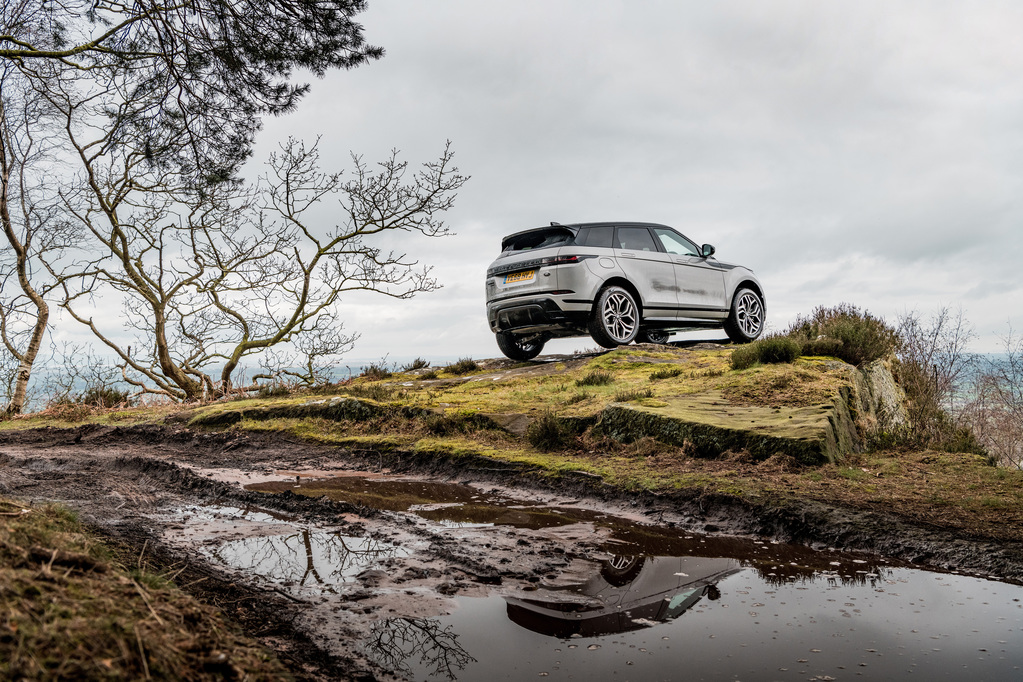 RANGE ROVER EVOQUE THE FIRST LUXURY COMPACT SUV TO COMPLY TO STRICTER ...