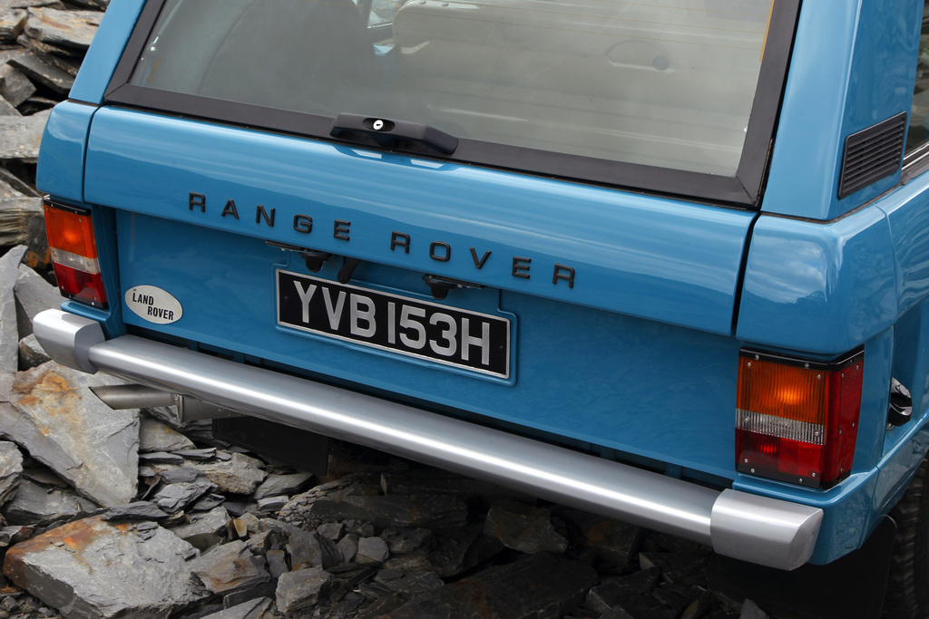 1970 Classic Range Rover (Tuscan Blue) | Land Rover Media Newsroom