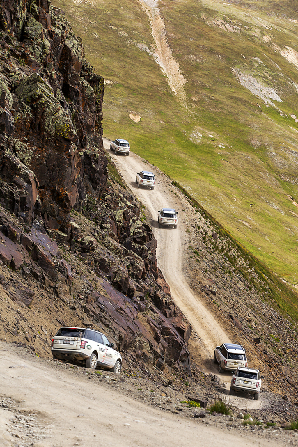 Land Rover celebrates 25th anniversary of the Great Divide Expedition ...
