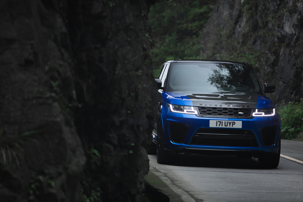 SUPERCAR BEATER: RANGE ROVER SPORT SVR SETS TIANMEN ROAD RECORD | Land ...