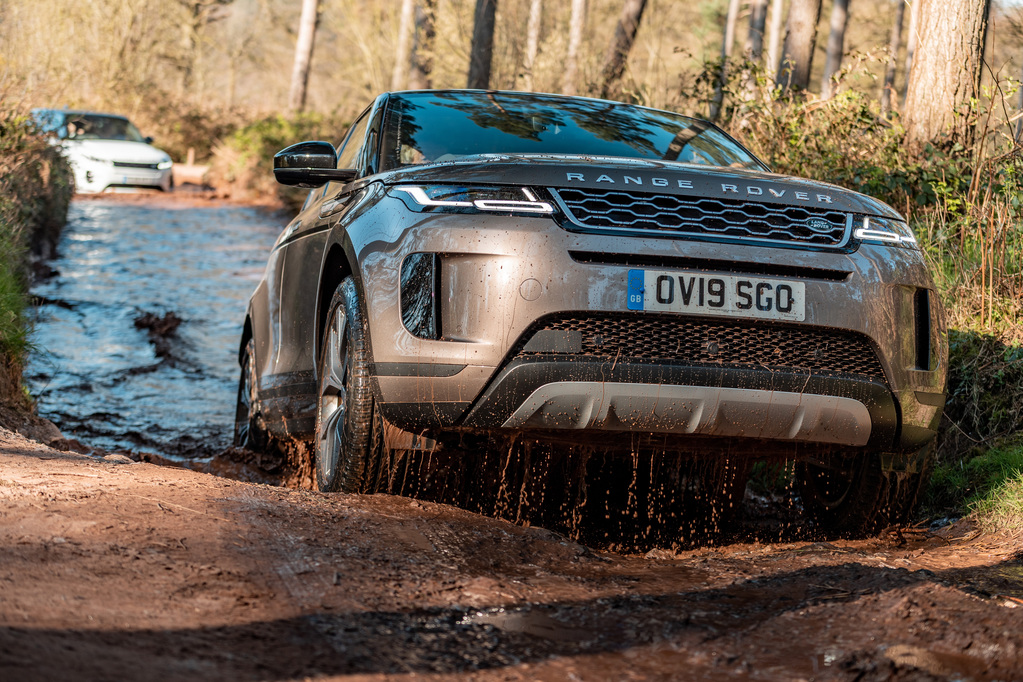 RANGE ROVER EVOQUE THE FIRST LUXURY COMPACT SUV TO COMPLY TO STRICTER ...