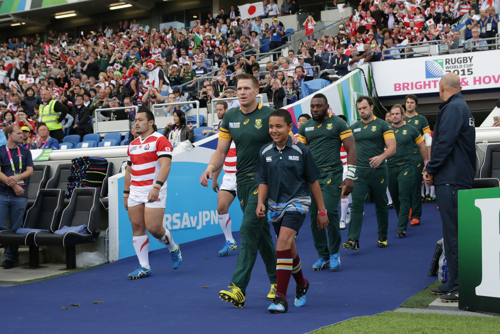 Schoolboys Star as Rugby World Cup 2015 Mascots - South Africa VS Japan ...