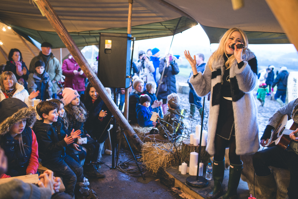 Land Rover Celebrates Hibernot With Great British Winter BBQ | Land ...