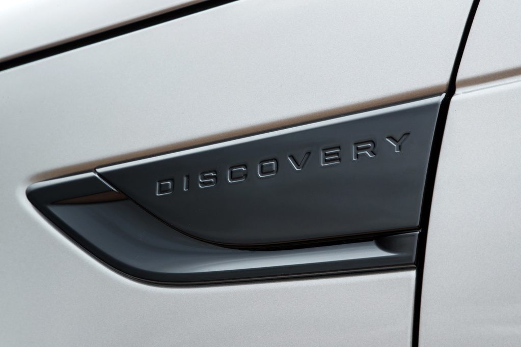 NEW LAND ROVER DISCOVERY - SILICON SILVER | Land Rover Media Newsroom
