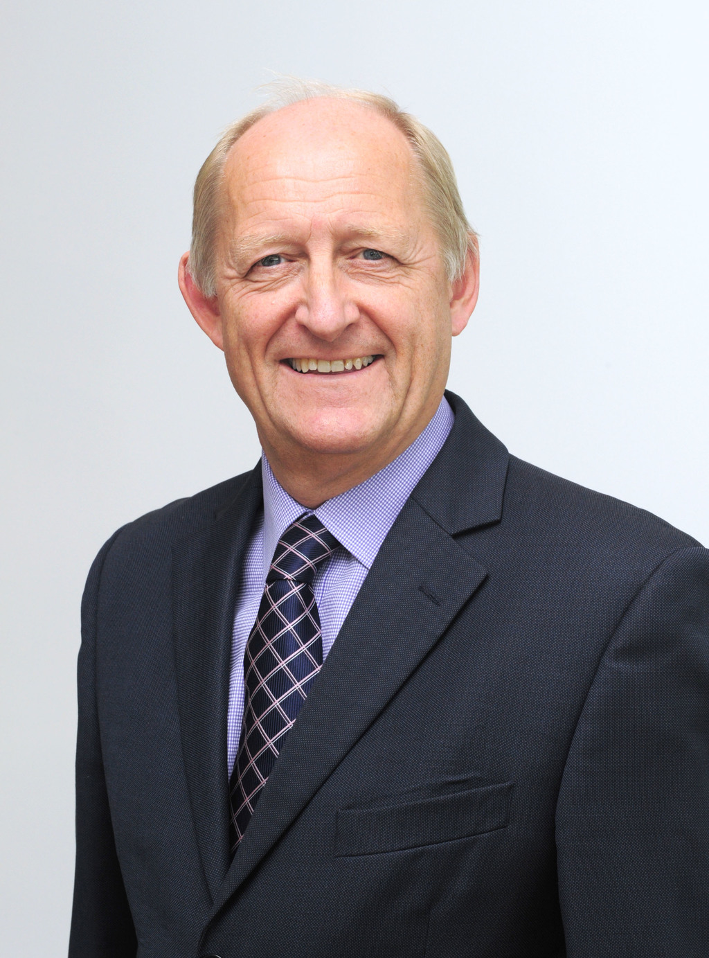 JAGUAR LAND ROVER HEAD OF COMMUNITY RELATIONS, LES RATCLIFFE TD ...