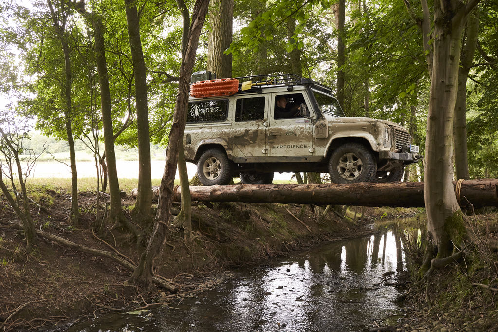 TASTE ADVENTURE WITH LAND ROVER’S NEW ‘EASTNOR EXPLORER’ EXPEDITIONS ...